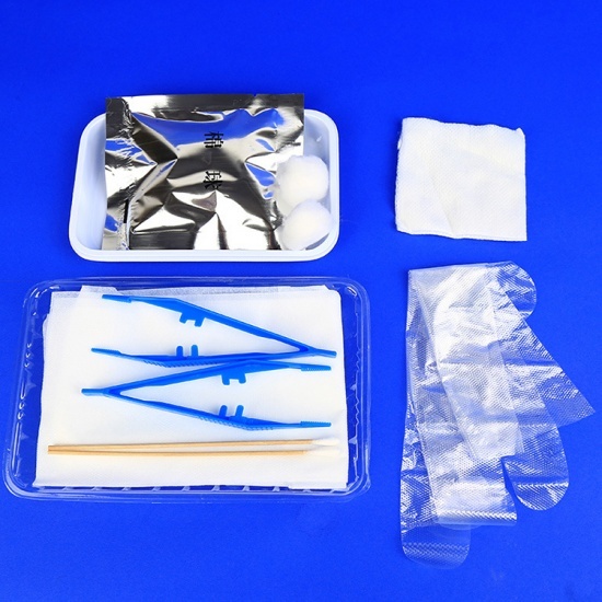 Sterile Dressing Pack with Tray Force Clamp